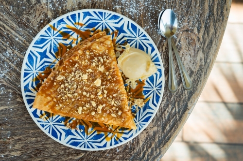 Crepa de Cajeta con Nuez | Café de La Flor